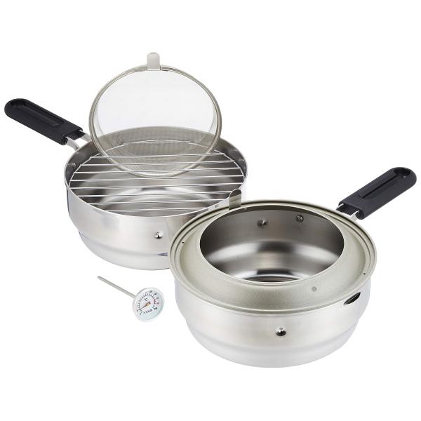 【商品概要】商品サイズ:W360×D225×H170mm、鍋本体:W200×D345×H80mm商品重量:1350g材質:鍋本体/ステンレス鋼(クロム18％)(底の厚さ:0.8mm)、油とびガード/鉄(ふっ素樹脂塗膜加工)、ハンドル/フェノ...