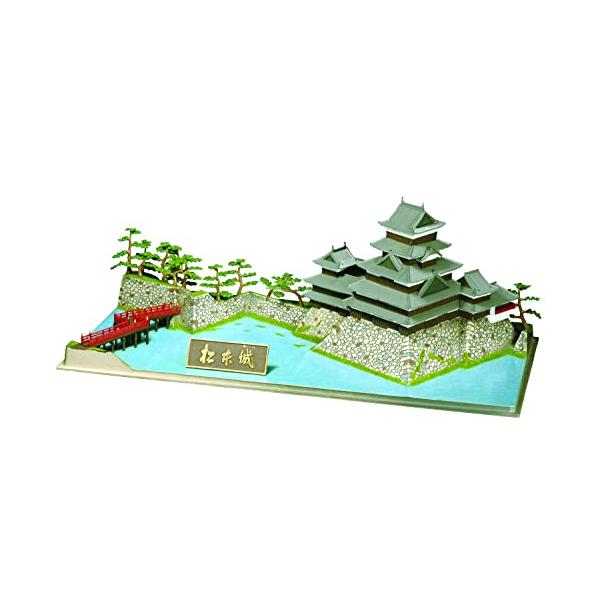 【商品概要】組み立て塗装が必要なプラモデル。別途、接着剤や工具、塗料等が必要。1/350スケール未塗装プラスチック組み立てキット完成時サイズ:310×145×118 mm日本アルプスの麓、松本平に聳える名城をモデル化セット内容は説明書、石垣...