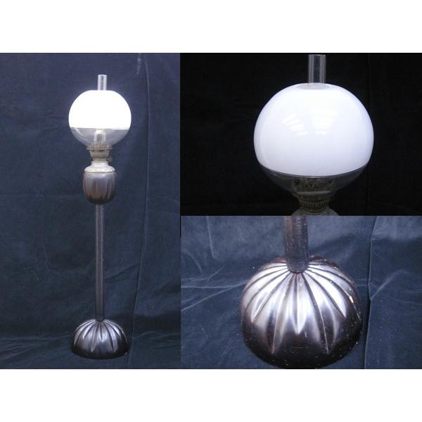 【発売日：2020年02月24日】座敷ランプ　オイルランプ　アンティーク　古道具　骨董商品サイズ高さ80ｃｍ　幅17.5ｃｍ　奥行17.5ｃｍ年式・明治〜大正期古い物です　年数相当の使用感あります　細かい小傷やスレ等ありますガラスに割れ等は...