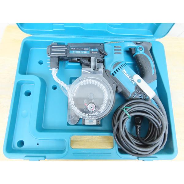 【発売日：2025年08月04日】マキタ　6841R　オートパックスクリュードライバー商品サイズ・高さ24ｃｍ　幅8ｃｍ　奥行32ｃｍ年式・不明中古品です　年数相当の使用感あります　細かい小傷やスレ等あります清掃・試験済みです　動作は良好で...