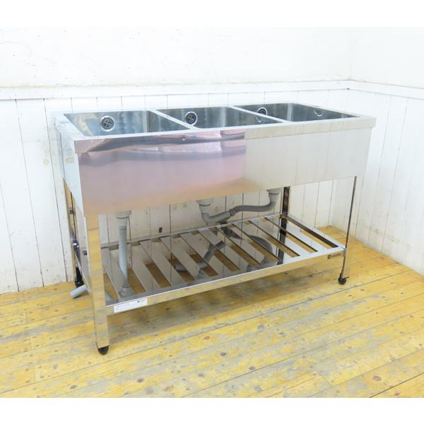 【発売日：2025年10月19日】送料別途見積商品　azuma　東製作所　アズマ　3槽シンク　W120cm商品サイズ・高さ80ｃｍ　幅120ｃｍ　奥行60ｃｍ年式・不明中古品です　年数相当の使用感あります　細かい小傷や剥げ等あります使用は問...