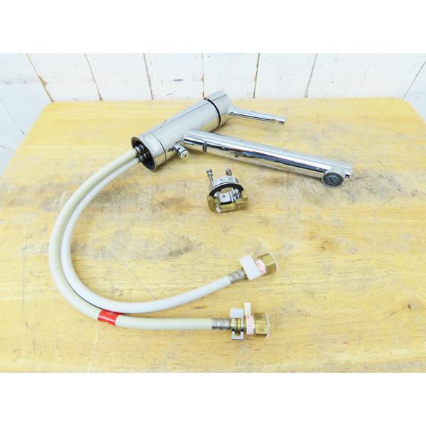 【発売日：2025年11月01日】LIXIL　シングルレバー混合水栓　SF-WM1420SYXN-J商品サイズ・高さ27ｃｍ　幅6ｃｍ　奥行き28ｃｍ年式・不明中古品です　年数相当の使用感あります　細かい小傷やスレ等あります清掃・試験済みで...