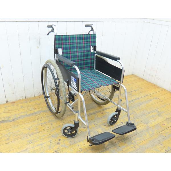 【発売日：2026年03月30日】MiKi　折り畳み式　車椅子　M-one　Series商品サイズ・高さ86ｃｍ　幅63ｃｍ　奥行94ｃｍ　座面高さ44cm年式・不明中古品です　年数相当の使用感あります　細かい小傷やスレ等あります背中のポケ...