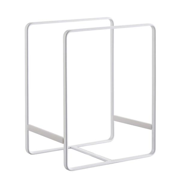 ◆メーカー:山崎実業◆品名:ディッシュラック プレート L ホワイト◆品番:2322◆商品サイズ:約11.5X16X20cm◆商品重量:約275g◆品質表示:本体:スチール（粉体塗装）　ストッパー:シリコン樹脂◆大皿から小皿まで立てて収納で...