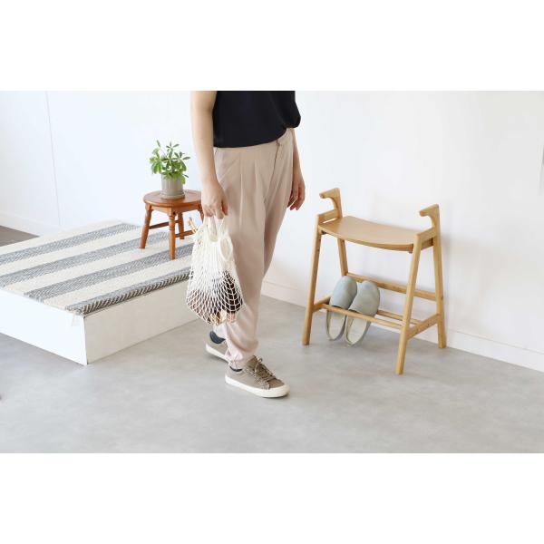 【発売日：2024年06月15日】もっとお出かけしたくなるアームベンチ使い勝手のよい手すりが特徴的な木製アーム付きベンチ。手すりがあることで、毎日の動作がぐっと軽やかに。 そんなアームベンチで、安心と快適さをお届けします。組立仕様 ： 組立...