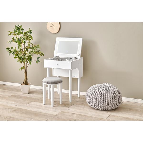 【発売日：2025年07月01日】LEDの女優ライト付きドレッサー。天板を閉じれば簡易デスクに早変わり。一緒に使えるスツールがセットで付いています。■組立式■LEDライト付■2口コンセント付【カラー】ホワイト/ダークブラウン【サイズ】ドレッ...