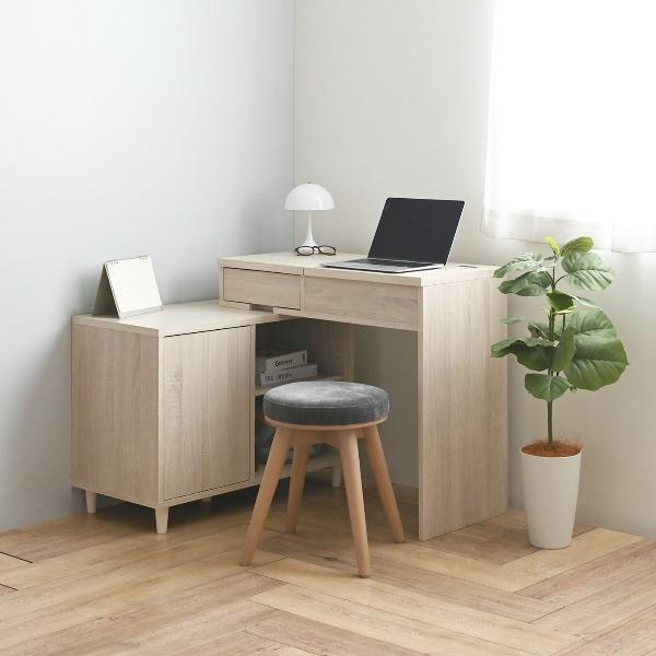 【発売日：2025年02月01日】伸縮・回転できるから、レイアウトも自由自在。縮めればキャビネット、伸ばせばデスクドレッサーとして。 角度がつけられるのでお部屋のコーナーにも設置可能。省スペースを叶えつつ、収納と作業スペースも確保できます開...