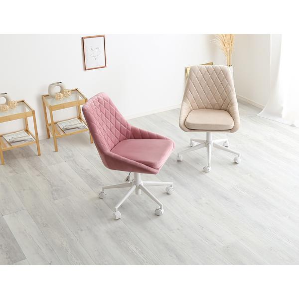 【発売日：2023年12月01日】カジュアル感のあるガーリーチェアダイヤタイプスエード調の生地で肌ざわりが良く、長時間座っても疲れにくいウレタン座面を採用した商品です【素材】本体：ウレタンフォーム、合板張り材：ポリエステル脚：スチールキャス...