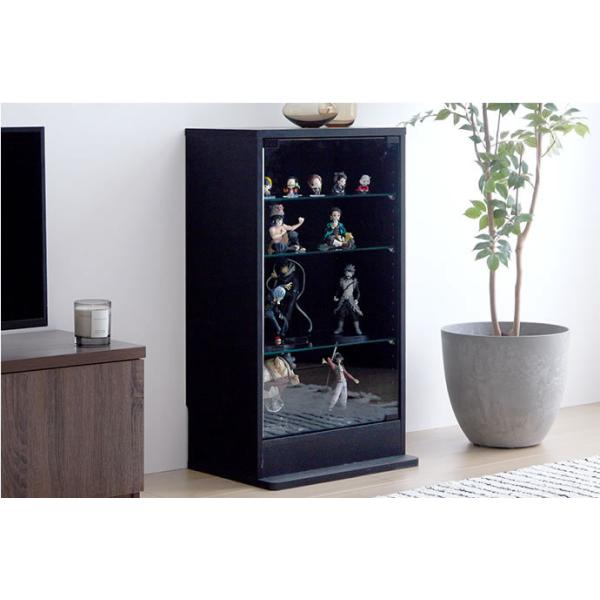 【発売日：2021年09月17日】お気に入りのコレクションで自分だけの空間を創造できるコレクションケースガラスの向こう側に並んだコレクションを、より美しく魅せるためのディスプレイケースシンプルデザインが、コレクションの魅力を最大限に引き立て...