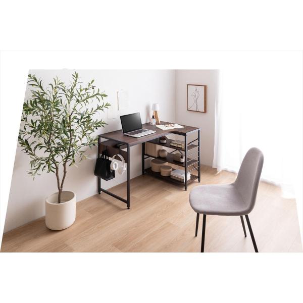 【発売日：2025年02月01日】作業スペースと収納を1台で叶える『Elga(エルガ)』L字デスク。コンパクトながらもL字構造の天板により、ゆとりをもって作業いただけます。天板内側は曲線上にすることで、腕や体を動かしやすい設計に。また可動棚...