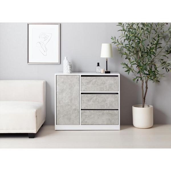 【発売日：2025年07月01日】コンパクトサイズながらも収納力抜群な『Sharon(シャロン)』キャスター付きキャビネット。可動棚付きの扉収納とたっぷり入る3杯の引き出しは、雑多な生活感を隠し、お部屋をすっきりと演出。足元には正面から見え...