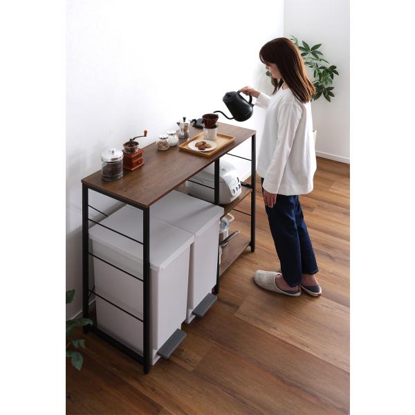 【発売日：2024年06月15日】ゴミ箱を2台収納できる幅100cmのヴィンテージキッチンカウンター 幅100cmとコンパクトながら45リットルのゴミ箱を2台収納できるので、一人暮らしの方や追加のラックとしても最適です。中段の板はスライド棚...