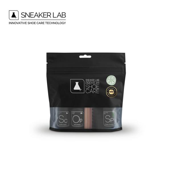 ●スニーカークリーナー容量：50ml汚れやシミを浮かせて取る、生物分解性のクリーナーです。（スエードを含むあらゆる素材に対応可） 1、スニーカーの汚れ部分にスプレーします。2、汚れを浮かせるために2〜3分程待ちます。3、あらかじめ、ブラシを...