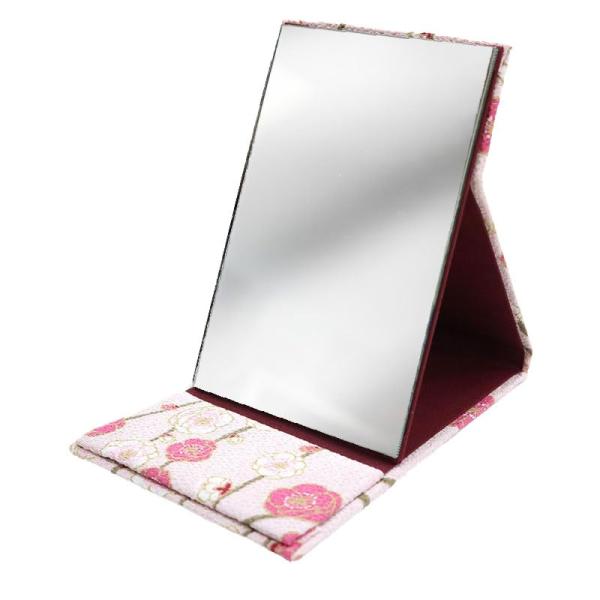 「商品情報」和KOMONO 小紋工房宇仁繊維社オリジナルの「和KOMONO」は、日本オリジナルにこだわり、京都や北陸の工場で生産した素材小紋工房二越縮緬R（商標特許）を使用して、京都の有名工房で「和KOMONO」として製品に作り上げたもので...