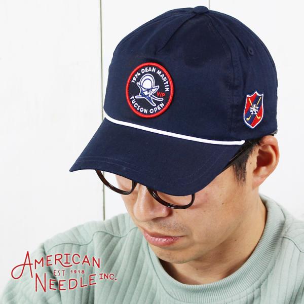 アメリカンニードルでもゴルフファンを中心に人気の高い「19th Hole」シリーズ。前面パネルに1974年の「DEAN MARTIN TUCSON OPEN GOLF TOURNAMENT」のツイルパッチが落とし込まれたアジャスタブルキャッ...