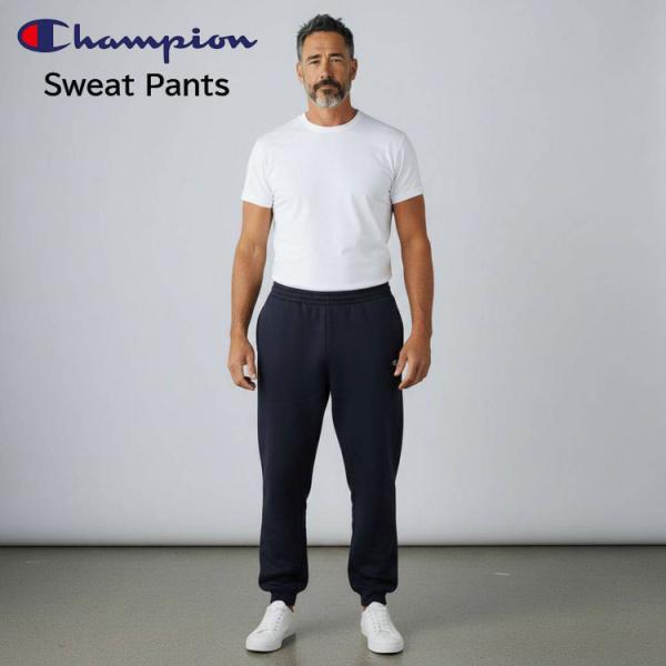 Champion〓（チャンピオン）のスウェットシャツは、「ザ キング オブ スウェットシャツ」と評されるほど、世界中の多くのファンに愛されてきました。環境に配慮して生産されたサステナブルなアメリカ綿とリサイクルポリエステルを使用。表面を高密...