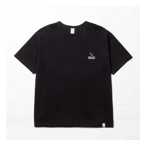 PRE FALL 20シーズンからMAGIC STICKが得意とするグラフィックシリーズ第1弾。ボディはブランドのオリジナルスペックボディで上質なコットン天竺を使用。長く着用できる様、中肉の天竺を使用しヘタレの少ないバインダー襟仕様。サイズ...