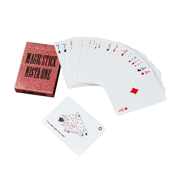 東京のアンダーグラウンドシーンにて活動する誰もが知っているグラフィックアーティストNISTA ONEによるデザインのコラボレーショントランプ。背面は、スプレーアートをベースに、トランプに見立てMAGIC STICKのオフィシャルロゴにスター...