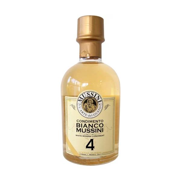 マリネに。旨みとコク、柔らかいきれいな酸、甘味ほんのり。旨みを感じるホワイトバルサミコ。お料理の色彩を損ねないよう、色を付けずに仕上げました。マリネに最適。北イタリア、エミリアロマーニャ州モデナ地方で、長い歴史を誇る《ムッシーニ》。葡萄液を...