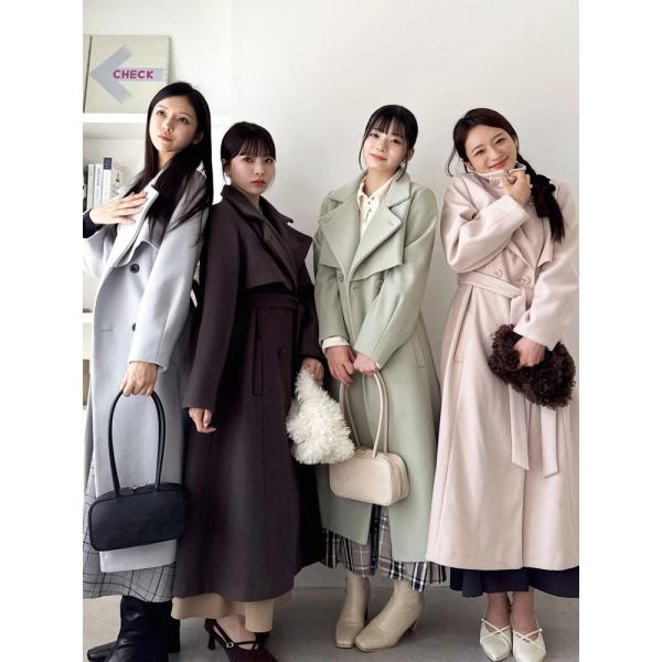 dazzlin(ダズリン)名品！マルチに着方が楽しめるスタイルアップコートが今年も登場！【アイテム】襟元の印象を自在にチェンジできる、レディなトレンチ風コートが登場。本体は高級感のあるウールライク素材を使用し、リッチな表情を兼ね備えた仕上が...