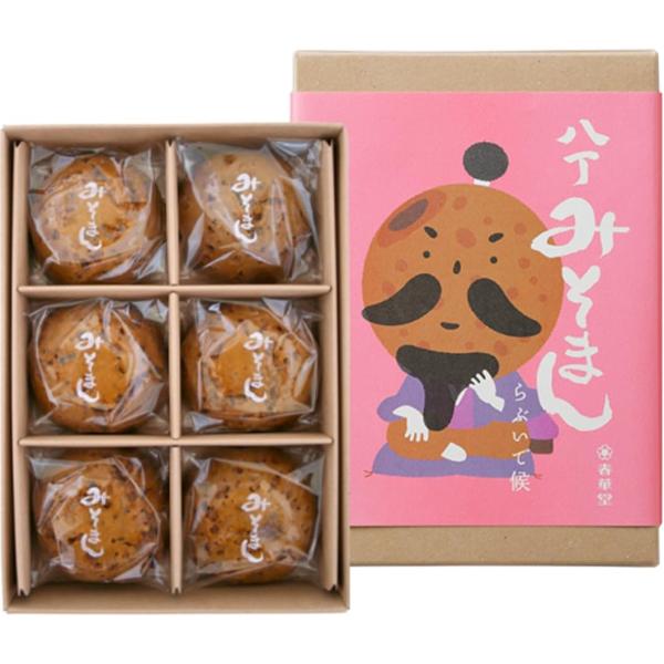 家康公の地に伝わる“長寿の味”家康公生誕の地「三河」で生まれた伝統の八丁味噌。その濃厚なコクと香りを贅沢に練り込んだ、春華堂の「八丁みそまん」。2023年放映の徳川家康公の大河ドラマを記念した限定パッケージで登場。二夏二冬熟成、伝統の八丁味...