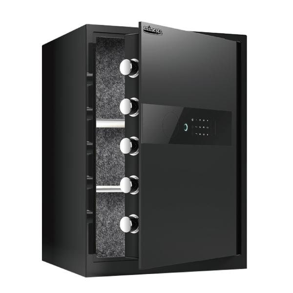 【発売日：2025年12月25日】指紋認証で簡単に解錠ができる防犯金庫！指紋、鍵、暗証番号の3種類の開錠方法があるため、扱いやすい開錠方法を選ぶことができて便利です。・自宅やオフィスの貴重品、重要書類、プライバシーなどを保護することができて...