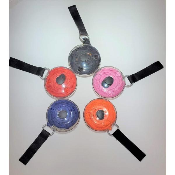 くるくる収納の「エコバックあります」ロゴ入りエコバックです。キーホルダーにもなります。350ml缶が12本以上入ります。肩掛けなので重たいものも運べます。５色セットのお届けです。