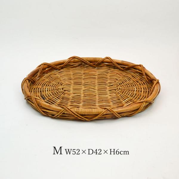 自然素材がおしゃれな＊ラタン パントレー＊焼きたてのパンを入れるだけでさらに美味しそうに魅せてくれそうなパントレイです♪存在感のある大き目サイズ で、インパクトがあります！しっかりした作りで、丈夫です。お家でパンを焼いて、お友達を呼んで、パ...