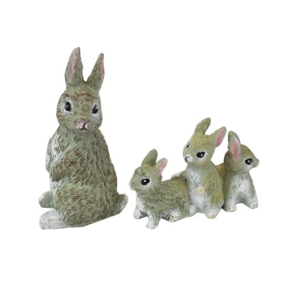 レジンミニチュアオーナメントアニマルオブジェ ラビットファミリーレジン製（樹脂）にペイントを施した小さな置物。親うさぎ、子うさぎたちのパーツ、合計2点セットです。レジンと塗装によって細部までこだわった造形や色合いが可能で、様々なデザインを楽...