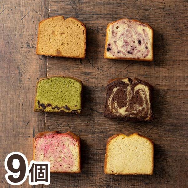 【発売日：2026年04月24日】【商品詳細】フルーツを混ぜ込んだ大きなしっとりパウンドケーキです。ずっしりとしたサイズ感ですが、ふんわり軽い食感で意外にぺろりと食べられます。朝食代わりやデザートにも。フルーツとフレーバーが組み合わさったそ...