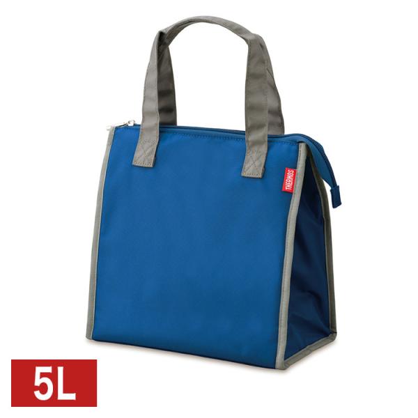 【発売日：2021年12月22日】【商品詳細】口元が大きく開くランチバッグ●口元が大きく開くBOX型だから口元を目いっぱい広げられます。●しっかり閉じられるスナップボタン付き横のパネルを閉じたり広げたりすることで荷物の量に応じた使い方が出来...