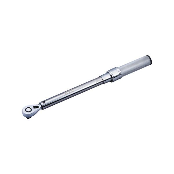 【発売日：2021年08月18日】【商品詳細】●測定しようとするトルク値をあらかじめ設定できるので、連続して作業を行なう場合や目盛の読み取りが困難な場所で使用する時に効果を発揮します。●あらかじめ設定トルクに達すると軽いショックが手に伝わっ...