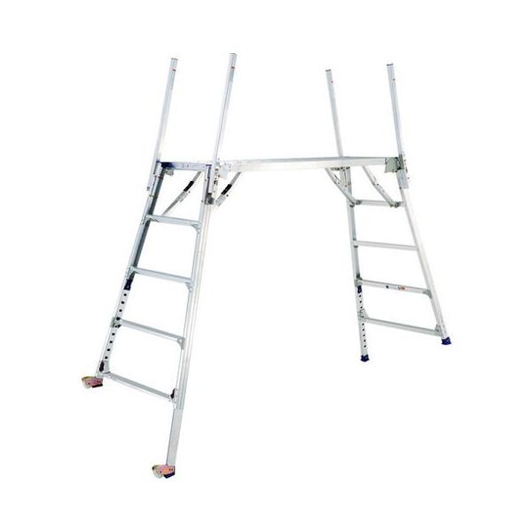 【発売日：2022年06月17日】【商品詳細】●現場のニーズに対応した500mm幅のアルミ製足場台です。●開き止めユニットにロック機構を装備しました。●仮設工業会認定合格品のタフな業務用足場台です。●最大使用質量(kg)：150●天板高さ(...