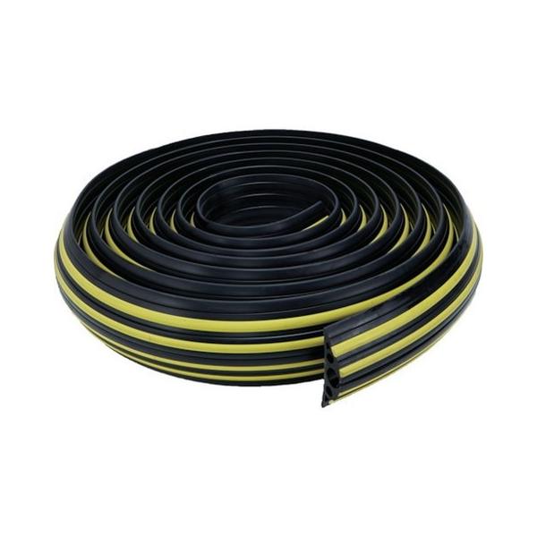 【発売日：2022年06月23日】【商品詳細】●屋外での使用が可能で車両通行も可能なケーブルプロテクタです。●可視安全対策用の黄色警告ラインで安全性が高いです。●重量感があり、ズレにくく巻き癖が付きにくい商品です。●軟質でカットしやすく長さ...