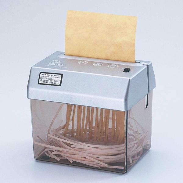 【発売日：2026年03月16日】■商品説明サイドにレターオープナー機能がついたミニシュレッダーです。普通はがき1枚、コピー用紙2枚の厚さまで裁断可能。■商品仕様サイズ/約162×120×150mm（約570g）、材質/本体容器部：AS樹脂...