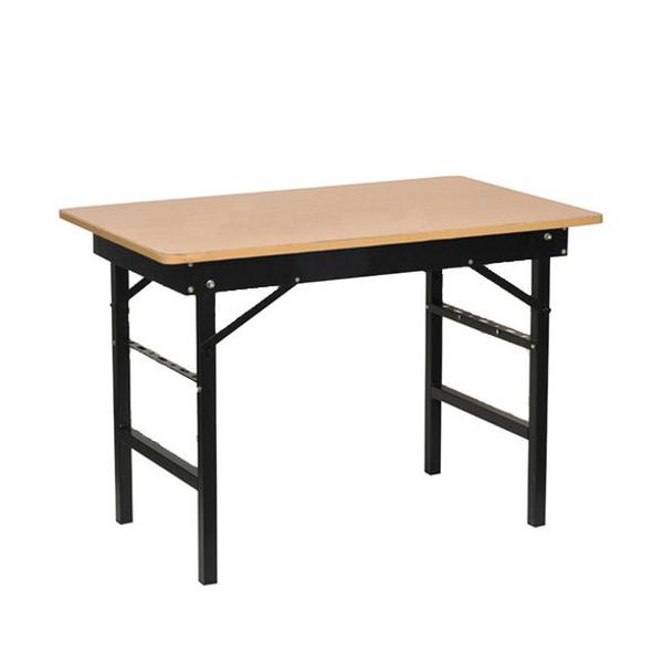 【発売日：2026年01月28日】【用途】●軽作業用テーブル。【商品説明】●ホビーから軽作業まで幅広い用途に使用できます。●脚を広げて固定金具を止めるだけなので、組立てが簡単です。●取っ手付きで持ち運びに便利で、運搬がラクラクです。●折りた...