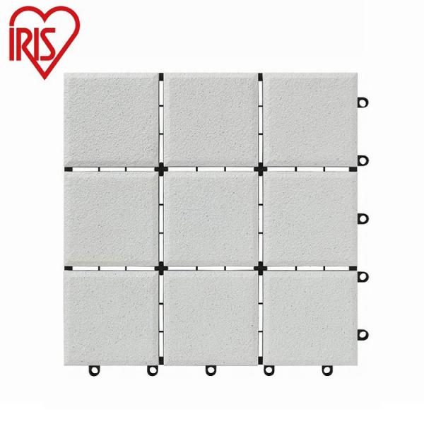 【発売日：2024年04月09日】【商品説明】ベランダや庭に敷くことができる、上質でモダンなデザインのセラミック調タイルデッキです。セラミックのような質感なのに軽量のため、設置だけでなく廃棄も簡単です。（※廃棄については各自治体の指示に従っ...