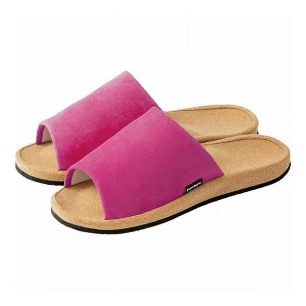 【発売日：2024年10月28日】インソールの凹凸が気持ちよく刺激、歩くたびにまるで足つぼサロンのような心地よさ。青竹踏みのような感覚で土踏まずを刺激して血行をよくする。アウトソールは滑りにくい仕様となっております。適応サイズ：[Mサイズ]...