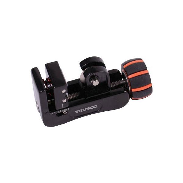 【発売日：2015年08月22日】【メーカー型番】TTC-322C【JANコード】4989999322767【ブランド】ＴＲＵＳＣＯ 　【特徴】●内蔵ばねで自動送り機能を実現し、作業効率が高まります。●驚異なカッティングスピード、完全な円形...