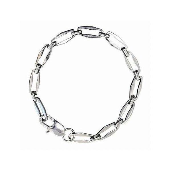 【発売日：2026年02月10日】ユニセックスデザイン×メンテナンスフリーユニセックスデザインのヘキサゴンチェーンブレスレット。同デザインのネックレスとの連結が可能で、ロングネックレスにも。●カラー : スチール●素材 : ステンレス●長さ...