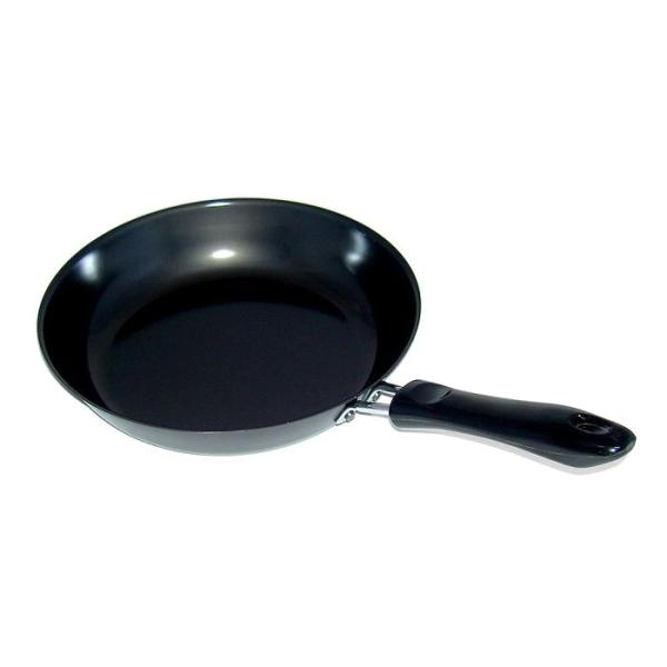 【発売日：2019年02月22日】【商品詳細】お手入れ次第で長く使える鉄製品シリーズ！強い火で鍋の温度を上げ、短時間での調理で料理をおいしく仕上げます！オーソドックスな鉄フライパン！◆材質本体/鉄（底の厚さ：1.2mm）、取手/フェノール◆...