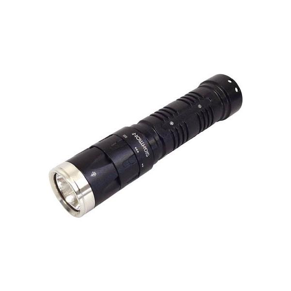 【発売日：2017年02月03日】【商品詳細】●軽量コンパクトボディのＬＥＤハンディライトです。●２５・５０・１００lm、ストロボＳＯＳと切り替えが可能で、２５lm時で約５時間連続点灯可能です。●保護等級ＩＰＸ８等級で防水仕様の為、アウトド...