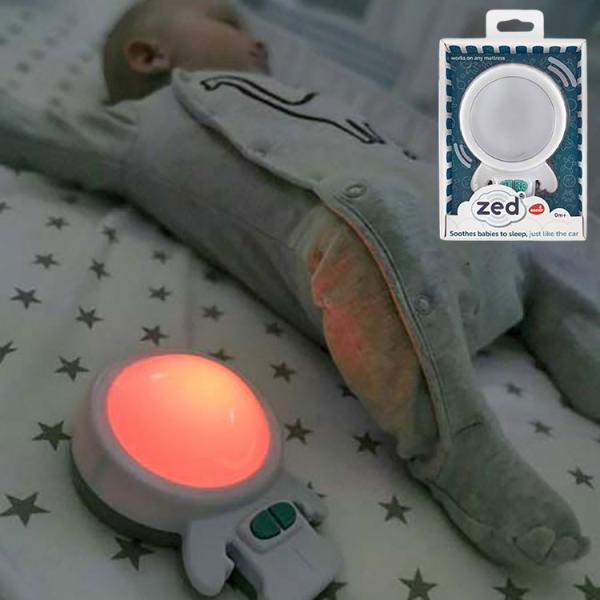 【発売日：2022年01月06日】走行中の車の振動を模擬し赤ちゃんを眠りに導くあなたの赤ちゃんは、ベビーベッドより走行中の車内のほうがぐっすり眠れますか？Zed(ゼッド)がお助けに参りましょう！ゼッドは、車の中で感じる穏やかな振動をベビーベ...