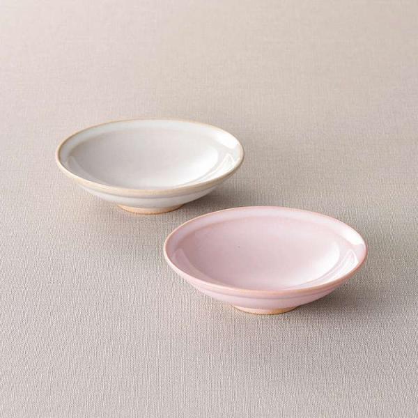 【発売日：2025年10月27日】【商品詳細】土ものらしい柔らかな風合いのピンクと白のペア鉢です。材質:陶器生産国:日本
