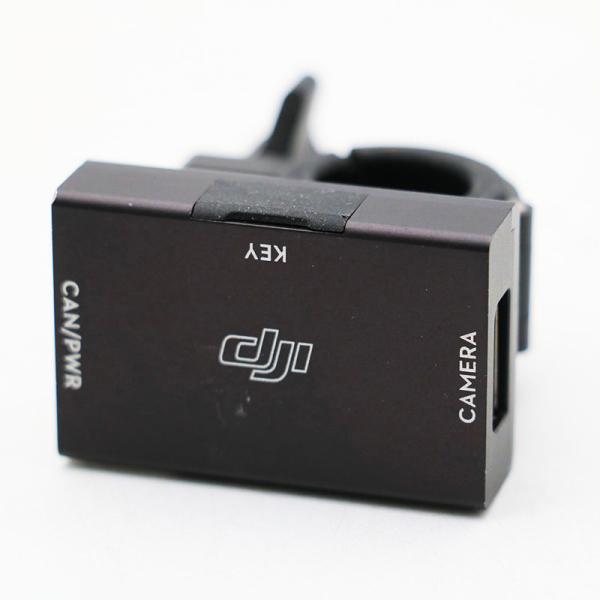 スマホ、タブレットからご覧の方は、下記の【商品詳細を見る】から詳細情報を必ずご確認下さい。商品名：DJI リモート スタート/ストップ モデル：RSS-1 商品管理番号：SR8-01-114状態：本体にスレ傷があります上記の状態ですが、目立...