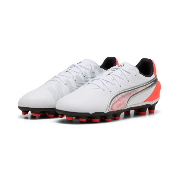 2025年7月17日発売UNTAMED PACK品番：108839 01品名：プーマキング マッチ HG/AG+MID JRカラー：01プーマホワイト/グローイングレッド/プーマシルバー/プーマブラック対応グラウンド:土・人工芝メーカー希望...