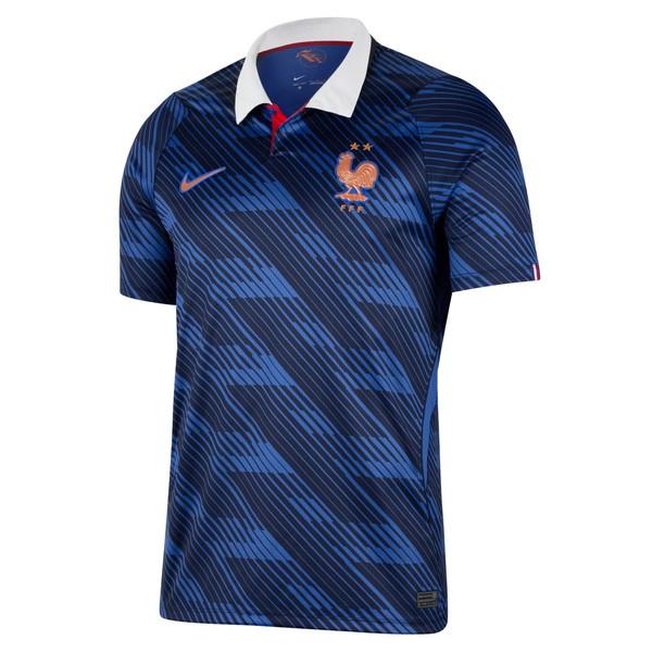 2026　FIFA ワールドカップサッカー　フランス代表　HOME　レプリカ シャツNikeが贈るFFF2026ホームユニフォームトップス。今日の現代的で多文化なフランスを称えるユニフォーム。フランスの伝統的なホームカラーに、エネルギッシュ...
