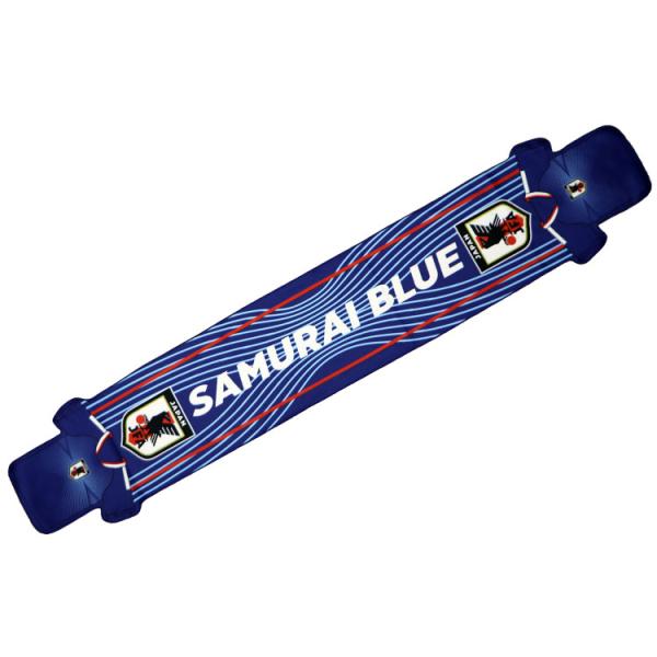JFA公式ライセンス商品 ファングッズSAMURAI BLUEの応援には欠かせない定番アイテムのロングタオルマフラー。2026ホーム用ユニフォームと連動した個性的なデザイン。素材：表面ポリエステル裏面ポリエステル85％　ナイロン15％サイズ...
