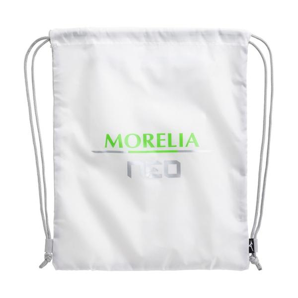 モレリア新配色登場試合や練習の移動に便利なモレリア限定アイテム。商品説明■背負えるタイプ■仕切り・内ポケット付き■内ポケットはチャック付きサイズ 縦43cm×横35cmカラー 01：ホワイト素材 ポリエステル（裏加工PU）原産国 中国製質量...