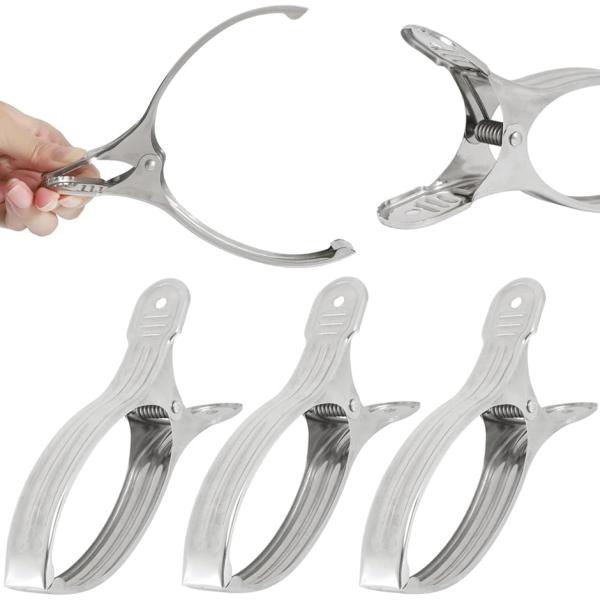 バリエーションコード : 2B26Y15FGV「特大サイズ」口の部分ががばっと最大12.5cm開きますので、布団やタオルケット等の寝具はもちろん、靴下やおもちゃを干すのに適しています。硬化プラスチックを主材にしており、軽量で持ち歩き便利です...